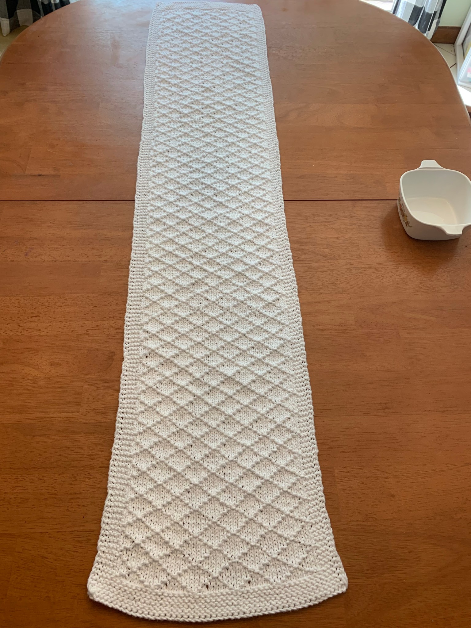 Knitted Diamond Table Runner – The Quaint Crafter